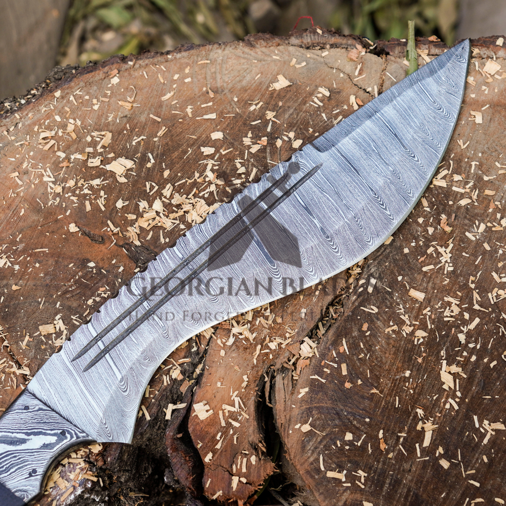 Savage Serpent Kukri: Hand Forged Damascus Steel Survival Hunting Bush ...