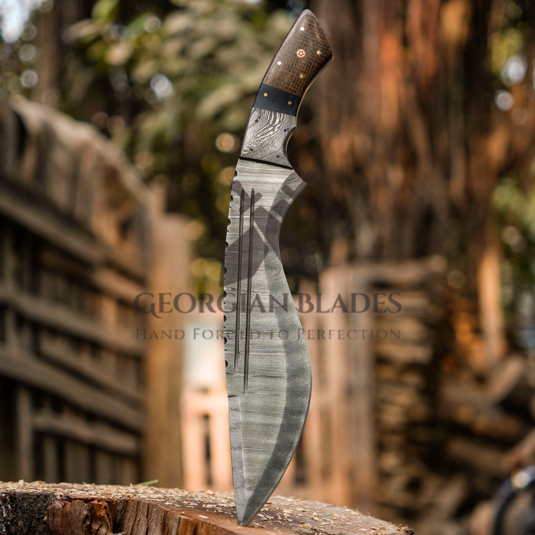 Savage Serpent Kukri: Hand Forged Damascus Steel Survival Hunting Bush ...