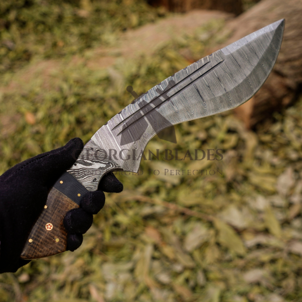 Savage Serpent Kukri: Hand Forged Damascus Steel Survival Hunting Bush ...